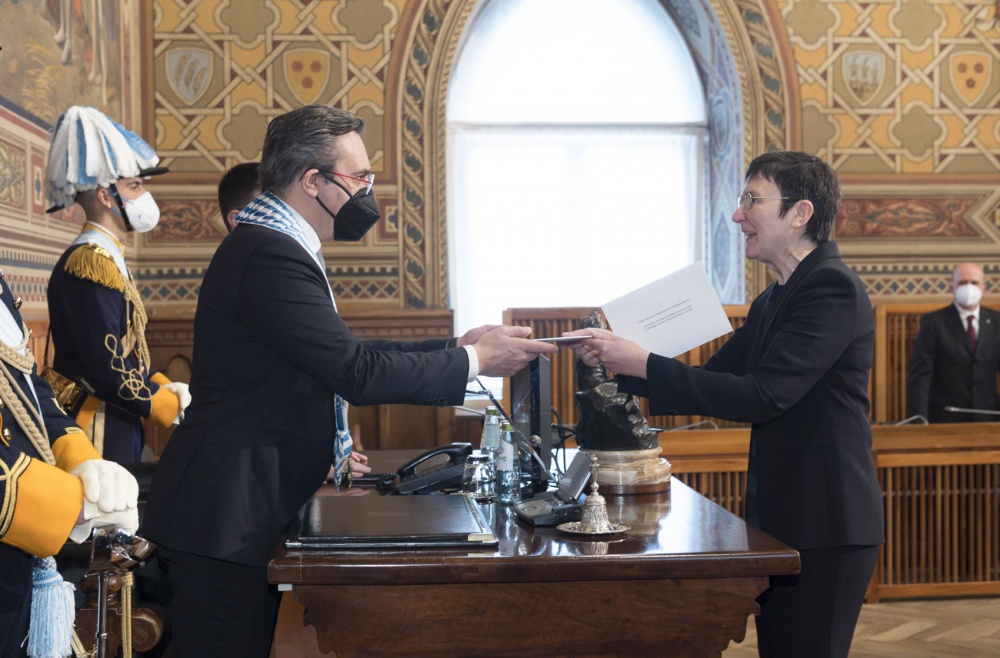 San Marino: ricevute lettere credenziali di 5 nuovi ambasciatori