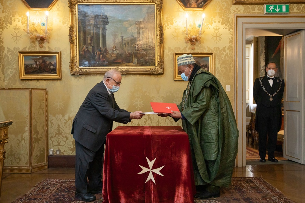 Fra’ Marco Luzzago con Decano Corpo Diplomatico, Pandemia, fame nel ...